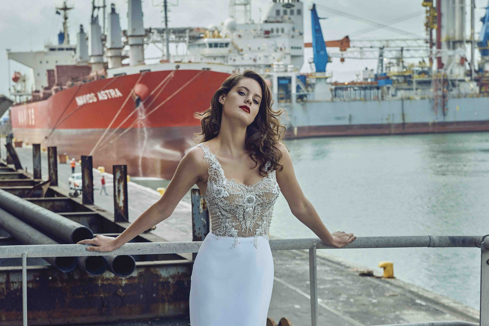 Elbeth Gillis - Luxuriously handcrafted couture wedding dresses ...