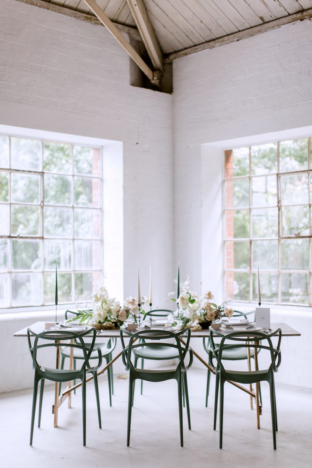 Notes on a Modern, Contemporary & Romantic White Wedding | Love My ...