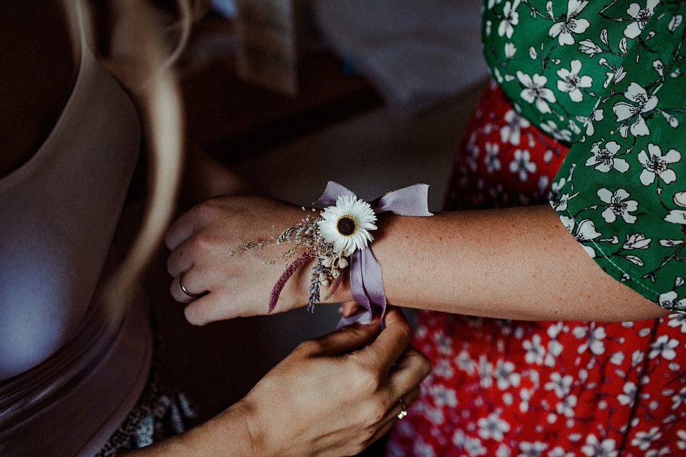 An Autumn Wedding at Riverford Field Kitchen in Devon, With Colourful ...