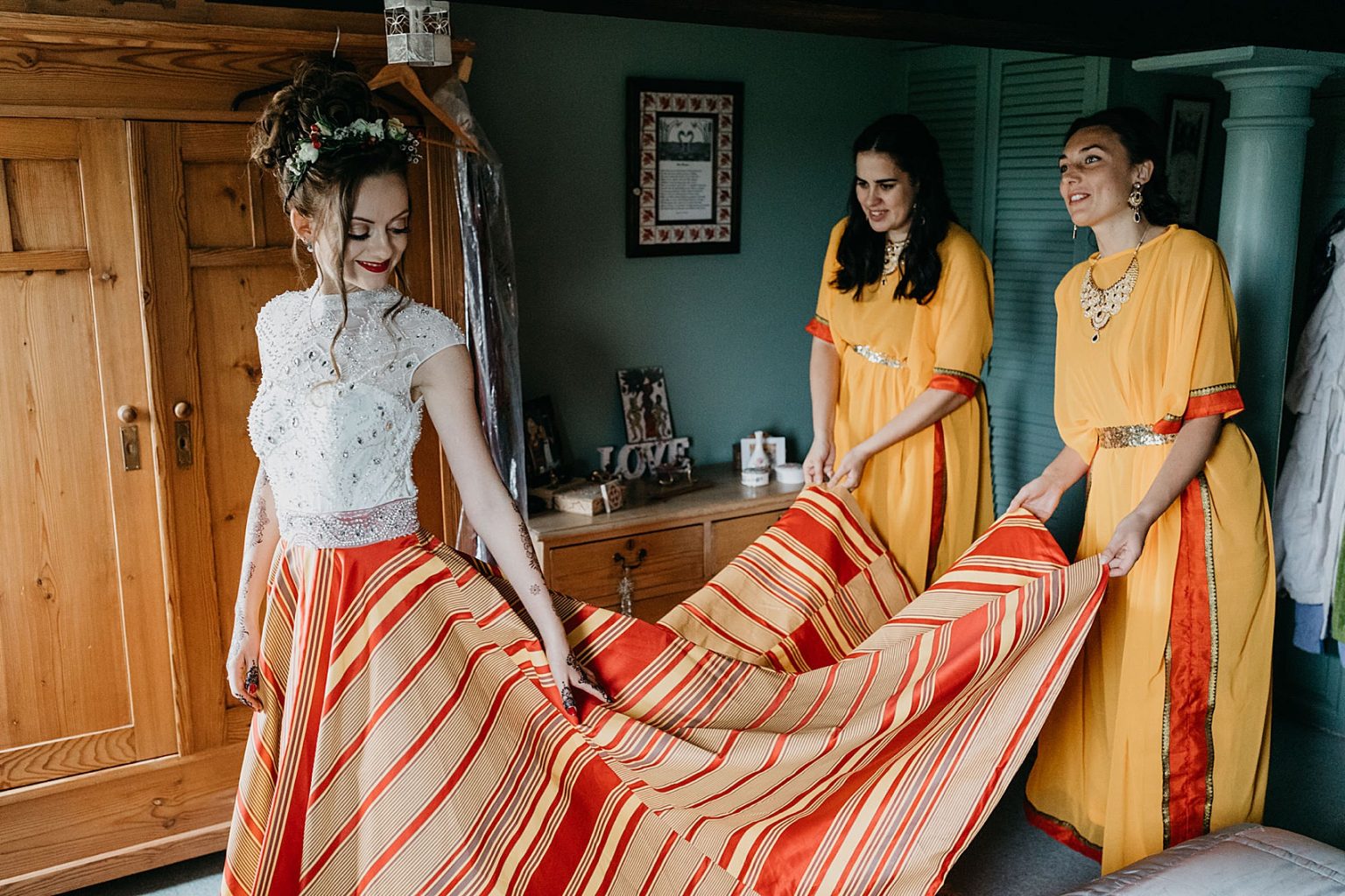 A Colourful and Cultural, Somali/British Fusion Wedding with a Kabbalah ...