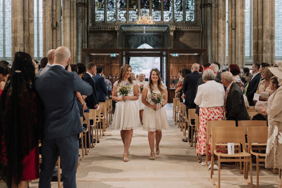 Hannah & Carolos & Their Colourful City Wedding, with Street Food ...