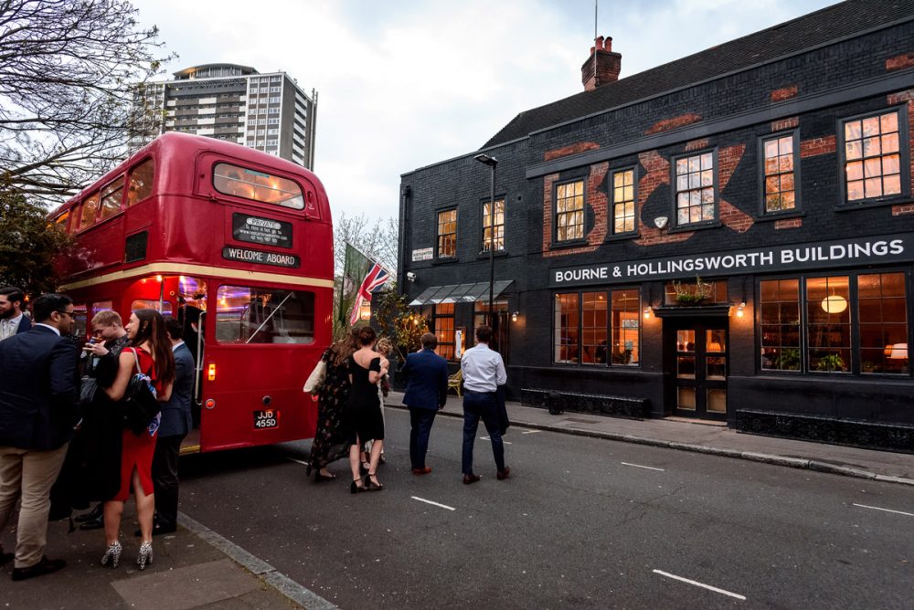 A Classy, City Wedding and Chic, Minimalist Wedding Dress | Love My ...