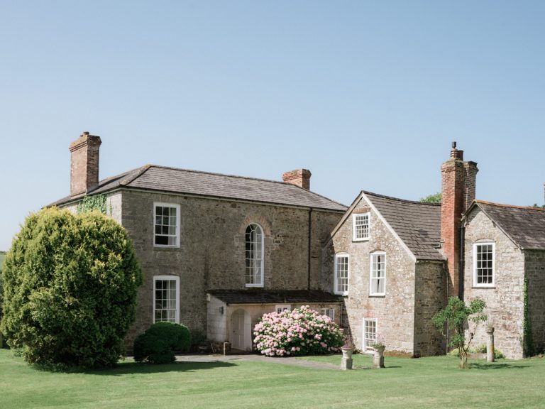 Lara & Matt and Their Delightful Launcells Barton Wedding in Cornwall ...