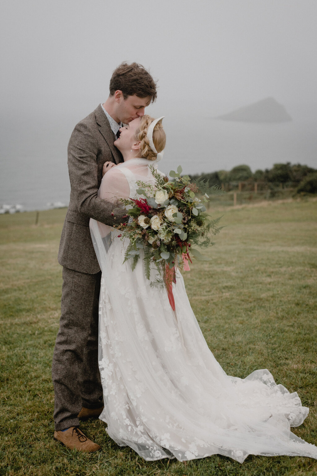 Luscious Greens and Woodland Details for a Wedding Inspired by Nature ...