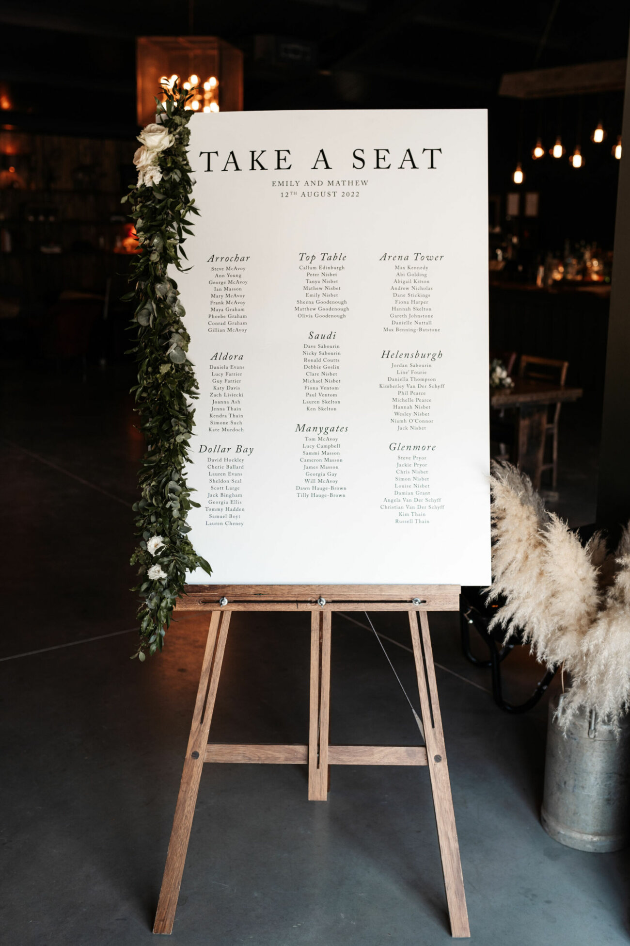 Classy & Elegant Silchester Farm Wedding // Suzanne Neville