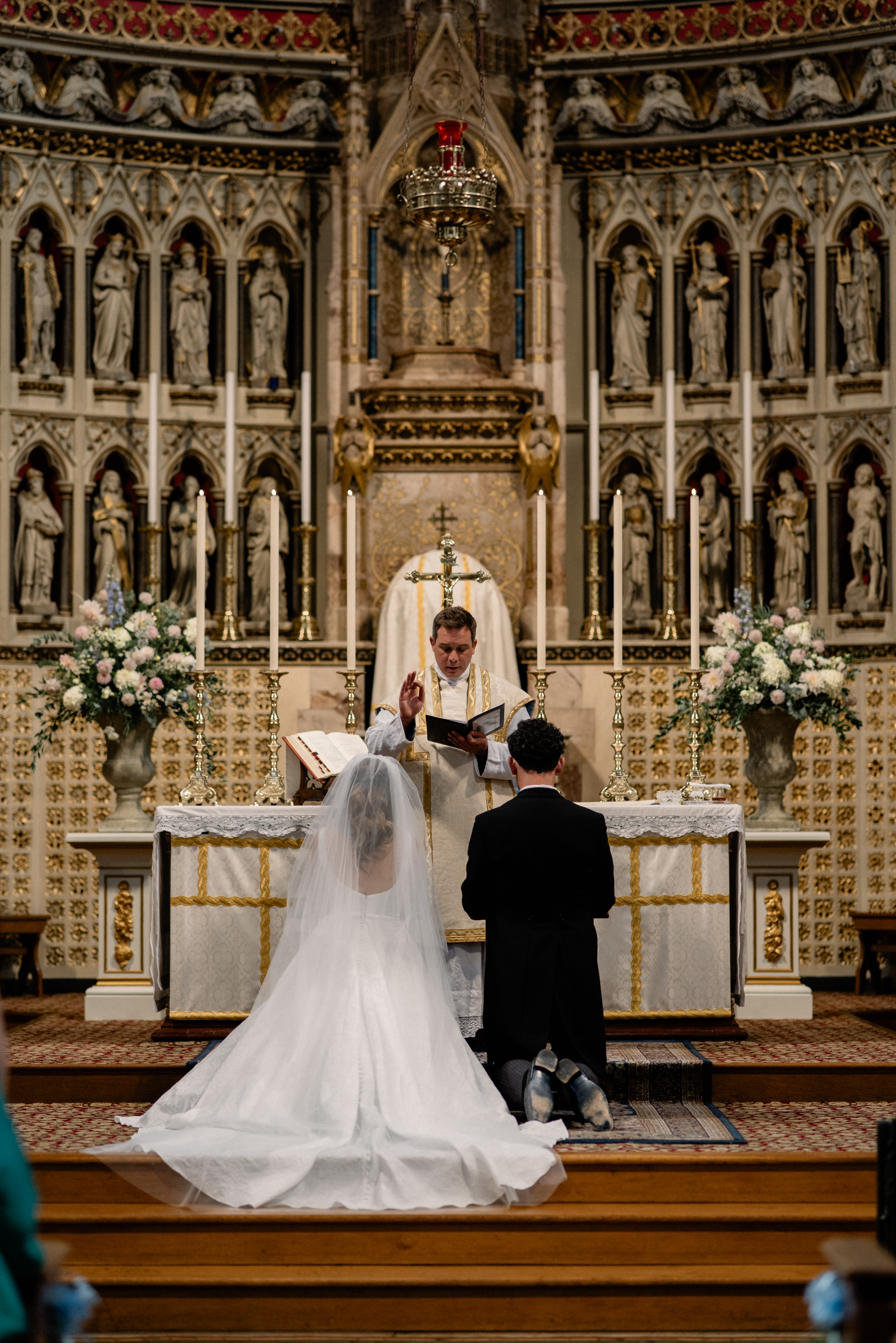 Elegant Oxford Oratory Wedding in September