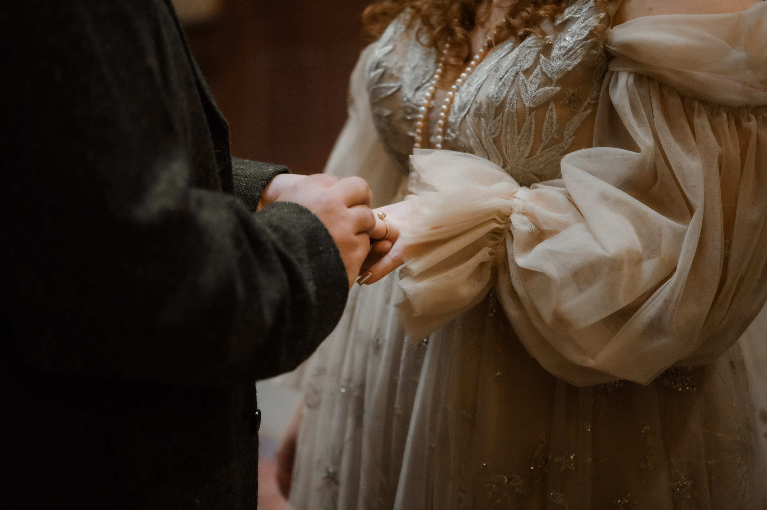 An Ethereal, Moody &Atmospheric Wedding at Kinmount House, Scotland ...